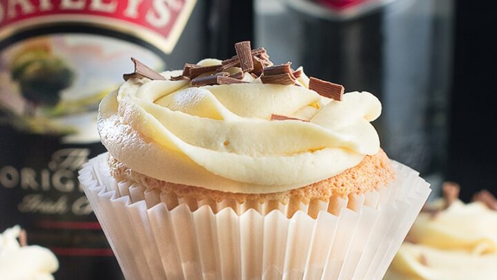 Unique Cupcake Recipes for Birthdays, Showers, Weddings, Christmas and ...