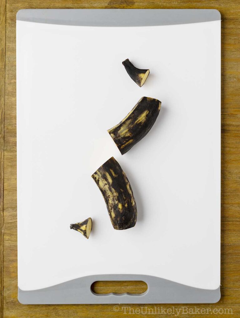 Turon (Filipino Banana Lumpia)