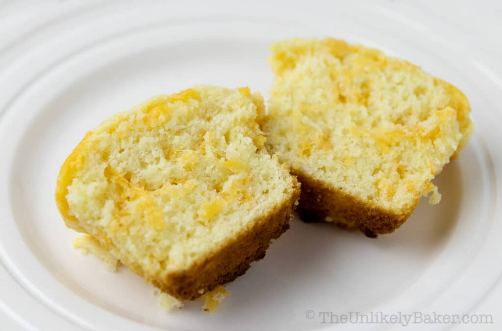 Cheese Cupcakes - The Unlikely Baker®