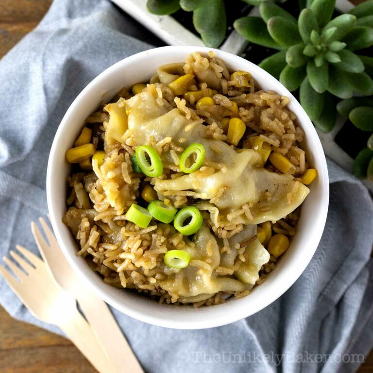 Mandu Rice (Dumpling Rice in Rice Cooker)