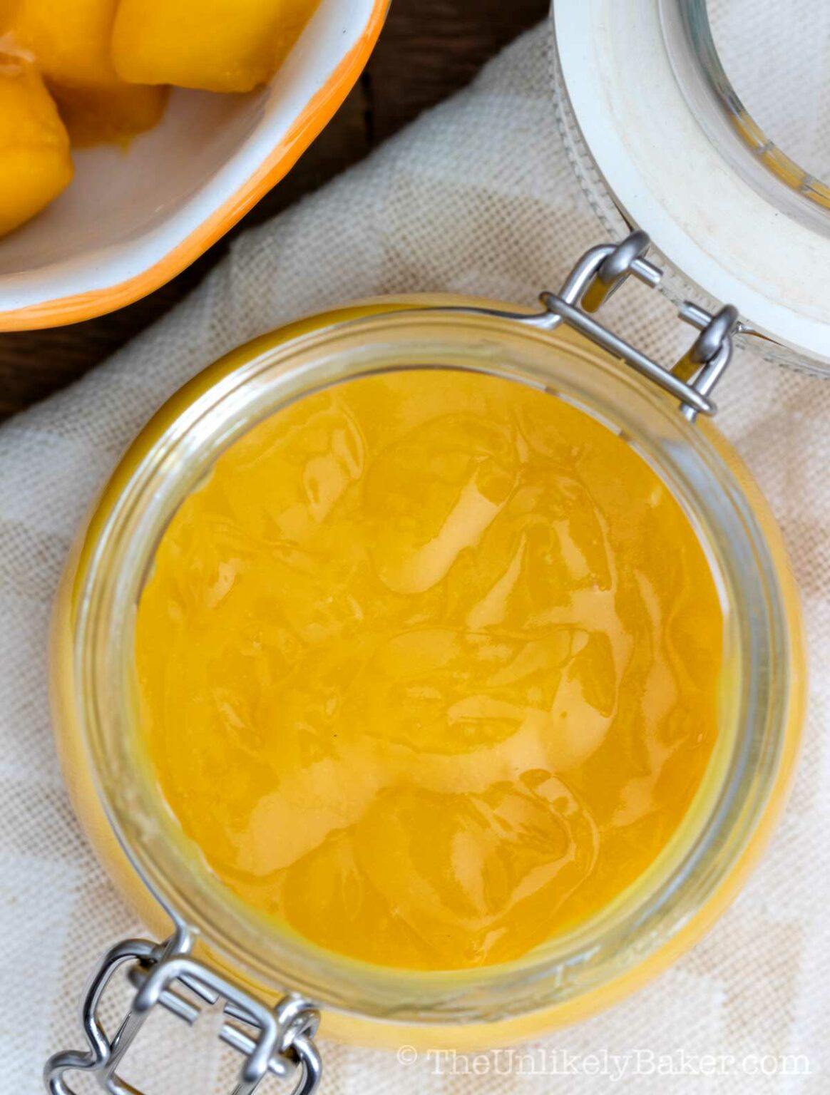 Easy Creamy Mango Curd