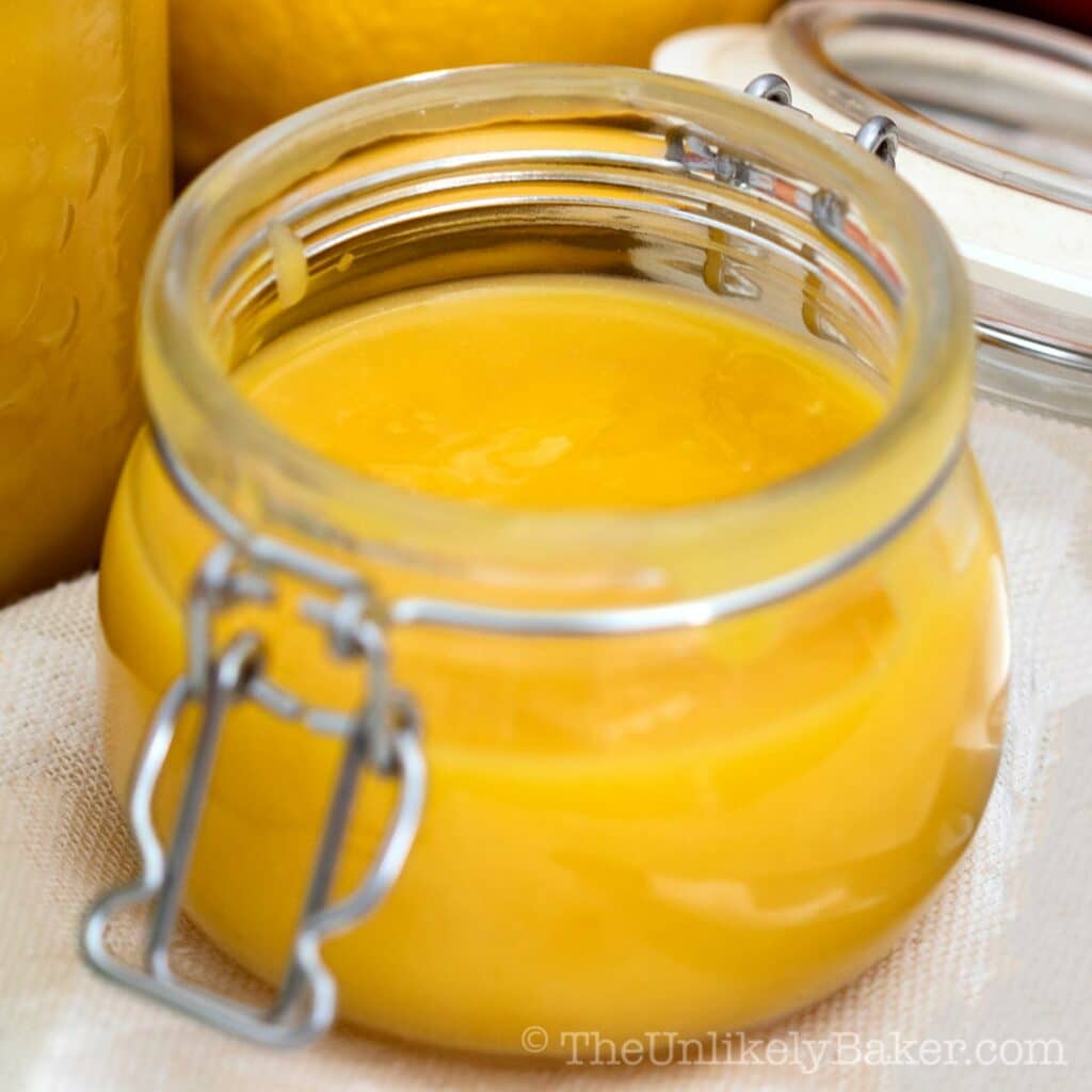 Easy Creamy Mango Curd